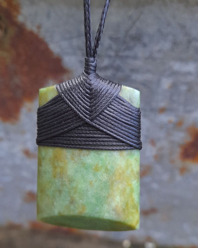 Toki - Medium – Shane MacIntosh Greenstone